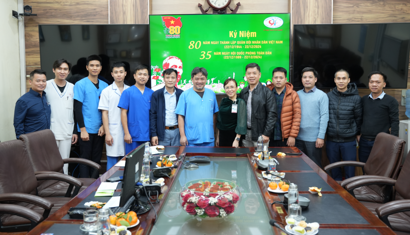 Chi tiết - Bệnh viện Tim Hà Nội tổ chức gặp mặt cán bộ, công chức ...